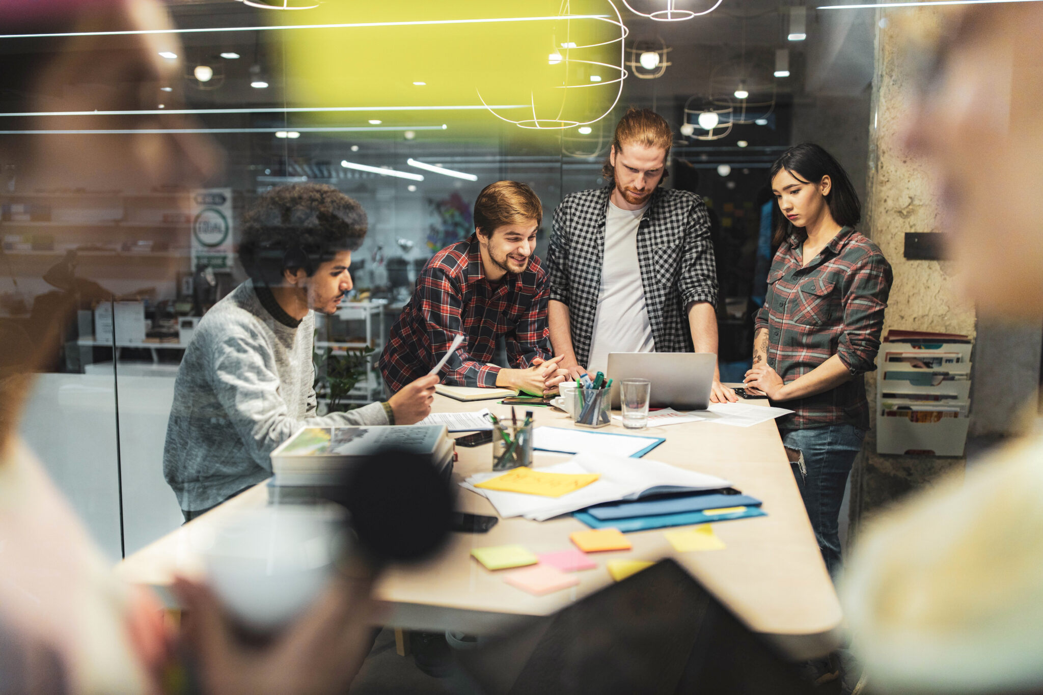 Art Director vs Creative Director | Definitions & Differences